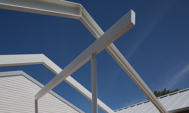 prau - triple gable house