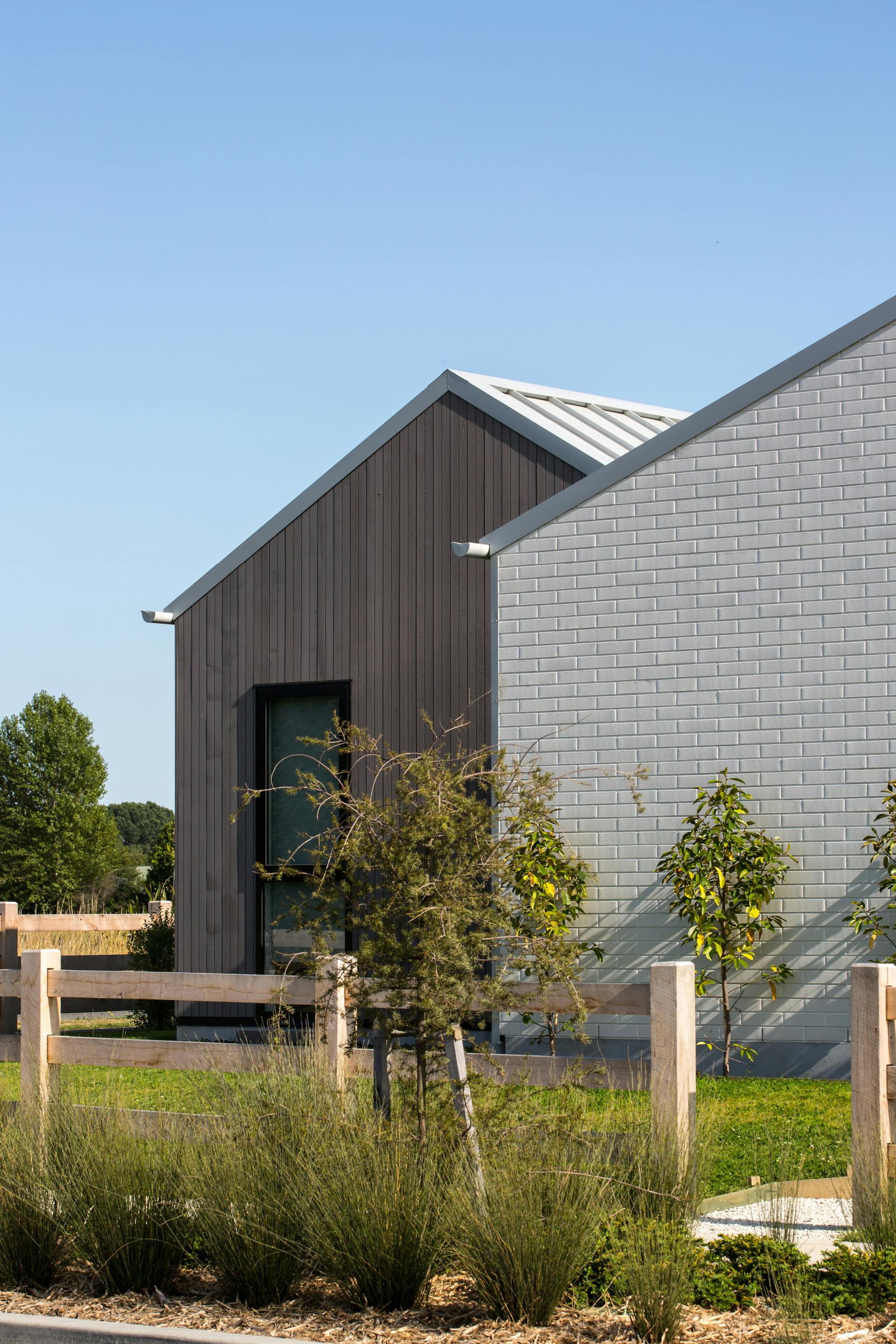 prau - triple gable house