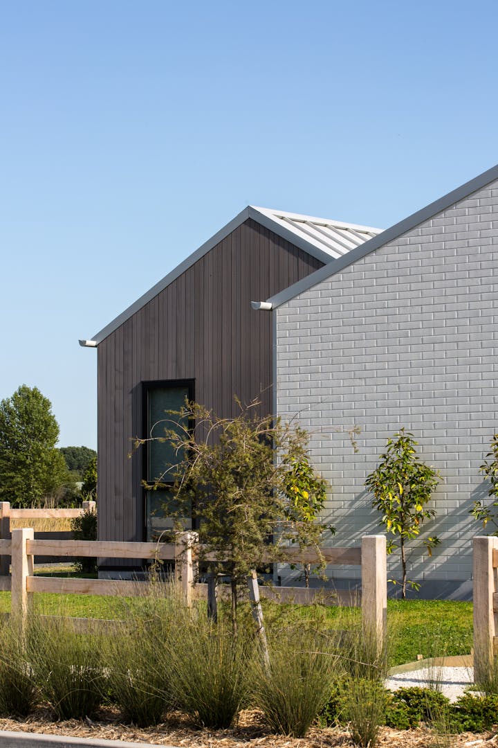 prau - triple gable house